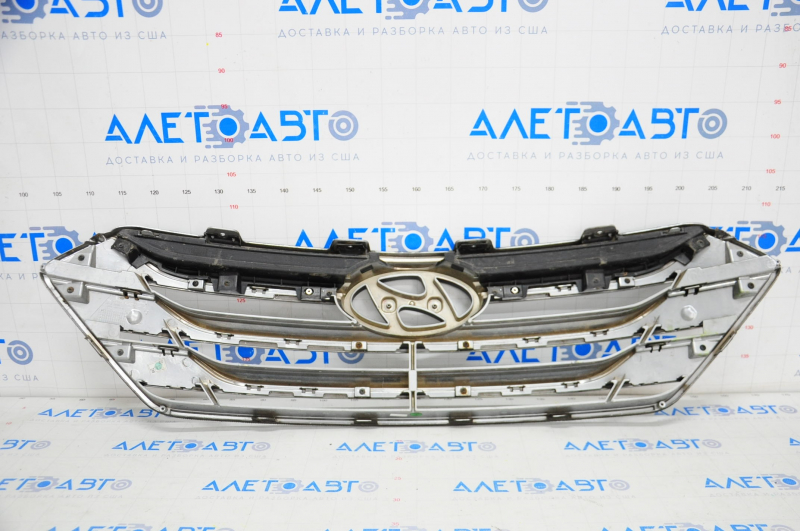 Grila radiatorului asamblată Hyundai Santa FE Sport 13-16 pre ...