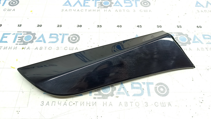 Молдинг стекла правый Jeep Compass 17-26 боковой, черный глянец, дефект ...