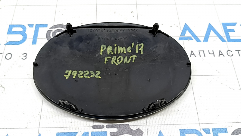 Эмблема решетки радиатора Toyota Prius 50 Prime 17-18 под радар, песок ...