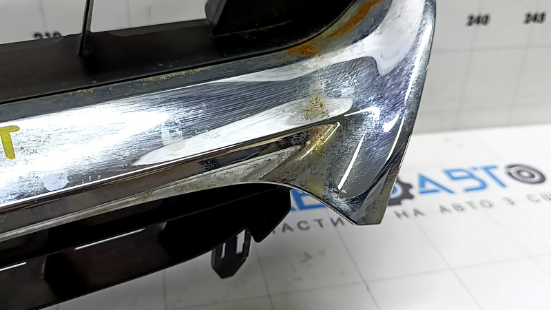 Решетка радиатора grill Toyota Camry v55 15-17 usa hybrid с эмблемой ...