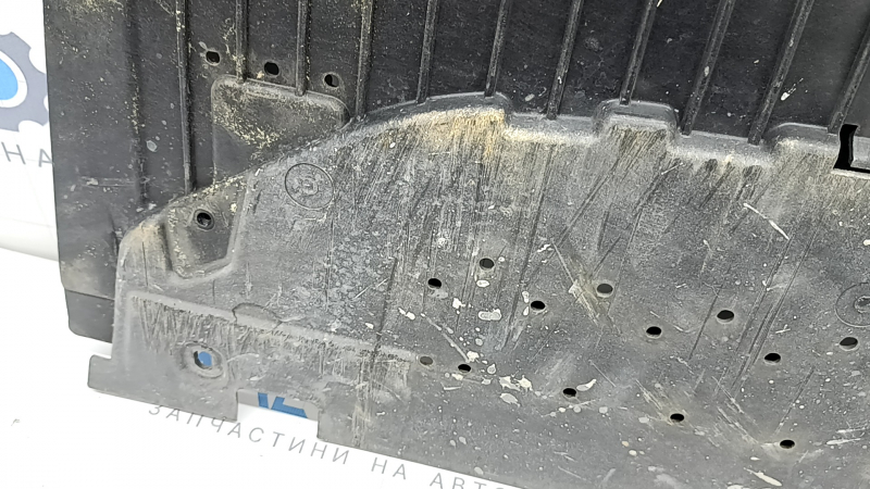 Защита переднего бампера Audi A4 B8 13-16 s-line, царапины, надломано ...