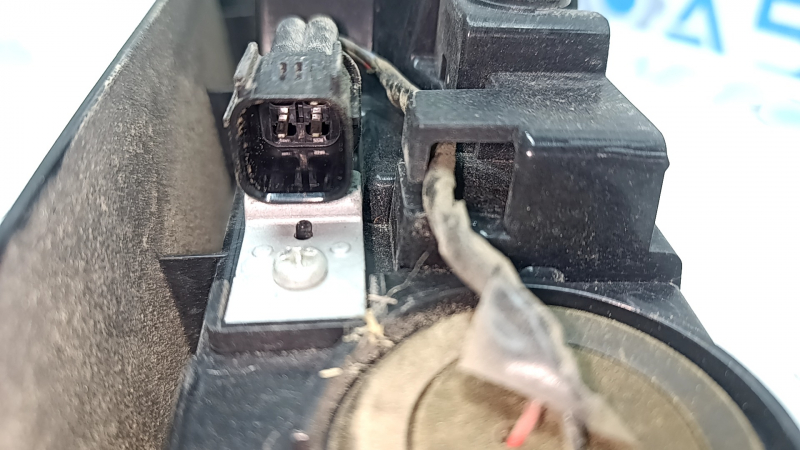 Фонарь внутренний крышка багажника Honda Accord 23-26 с эмблемой, царапины 3370030AA01 артикул ...