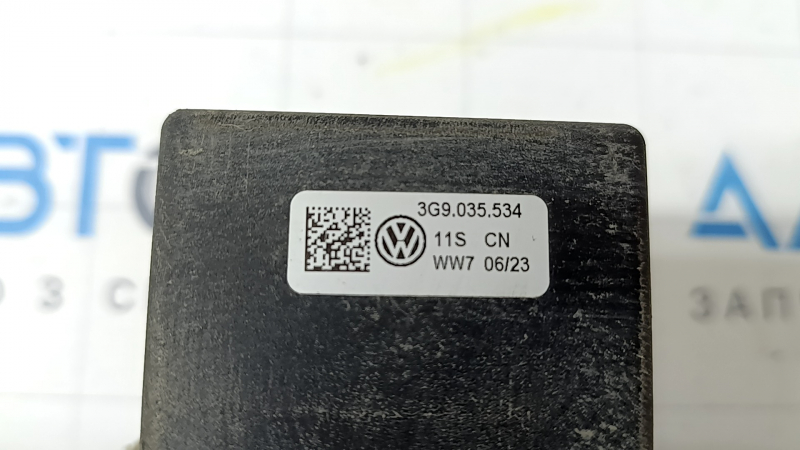 RADIO RECEIVER ANTENNA AMPLIFIER MODULE UNIT VW Atlas 22-25 3G9035534 ...